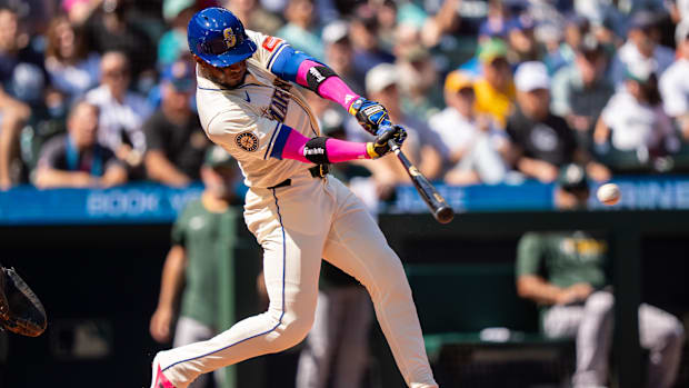 Mariners Announce Victor Robles Move After Recent Suspension