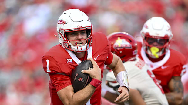 Taking a Deep Dive Into Noah Fifita Against Houston