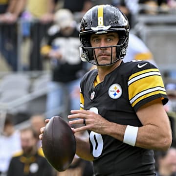 Pittsburgh Steelers' Aaron Rodgers Wants to Jersey Swap With Packers QB