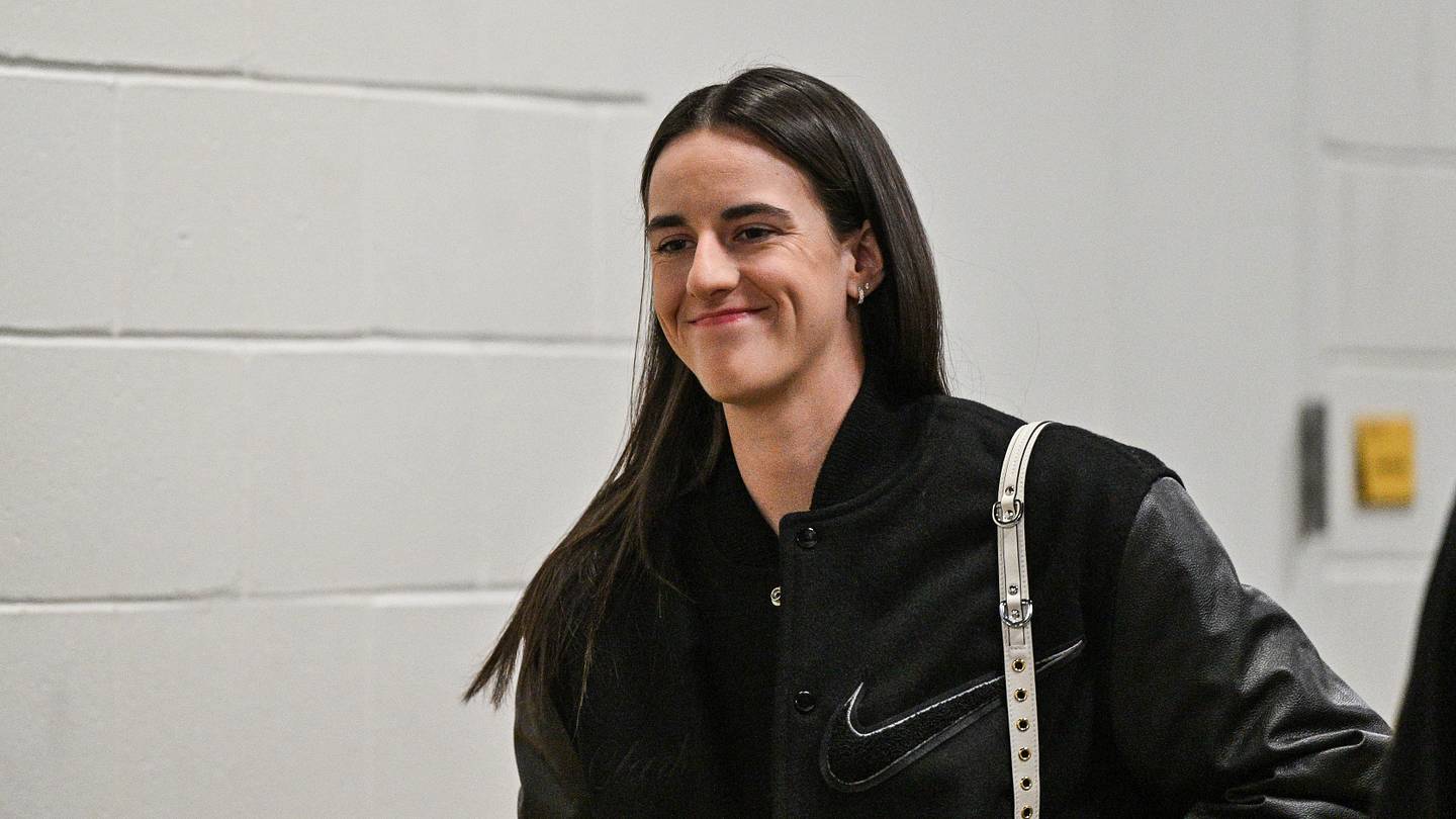 Iowa Fans Gave Caitlin Clark and Security Detail Huge Ovation at Jersey ...
