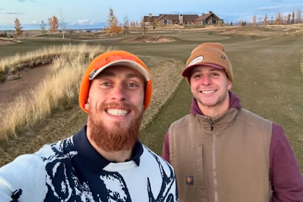 49ers QB Brock Purdy looks like George Kittle's dorky son at Nashville ...