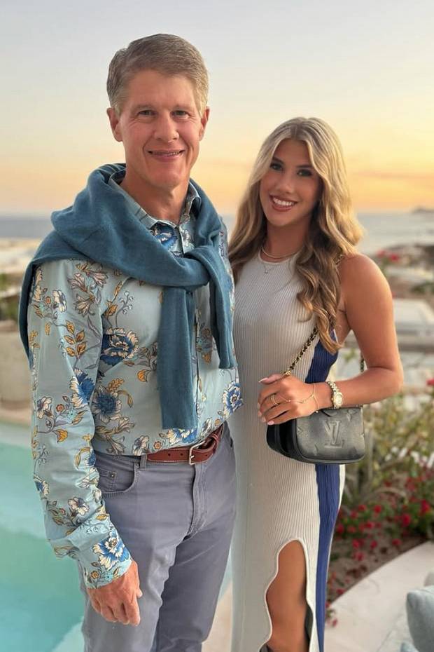 Chiefs heiress Ava Hunt ditches SMU for spring break Mexico sun with ...