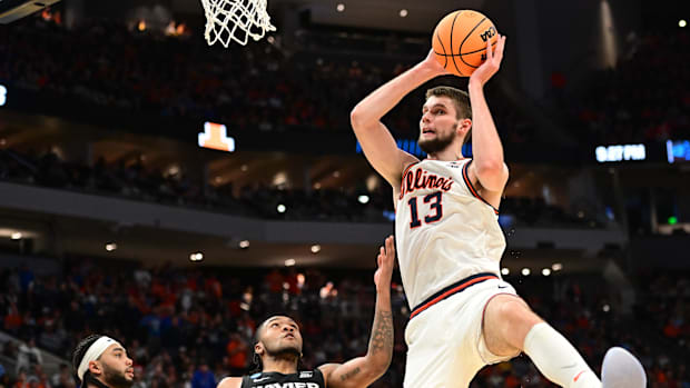 Illinois' Brad Underwood Highlights Experience Difference From a Season Ago