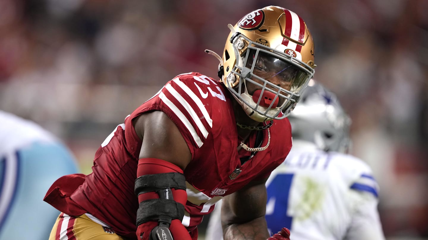 PFF Recommends the 49ers Re-Sign Dre Greenlaw