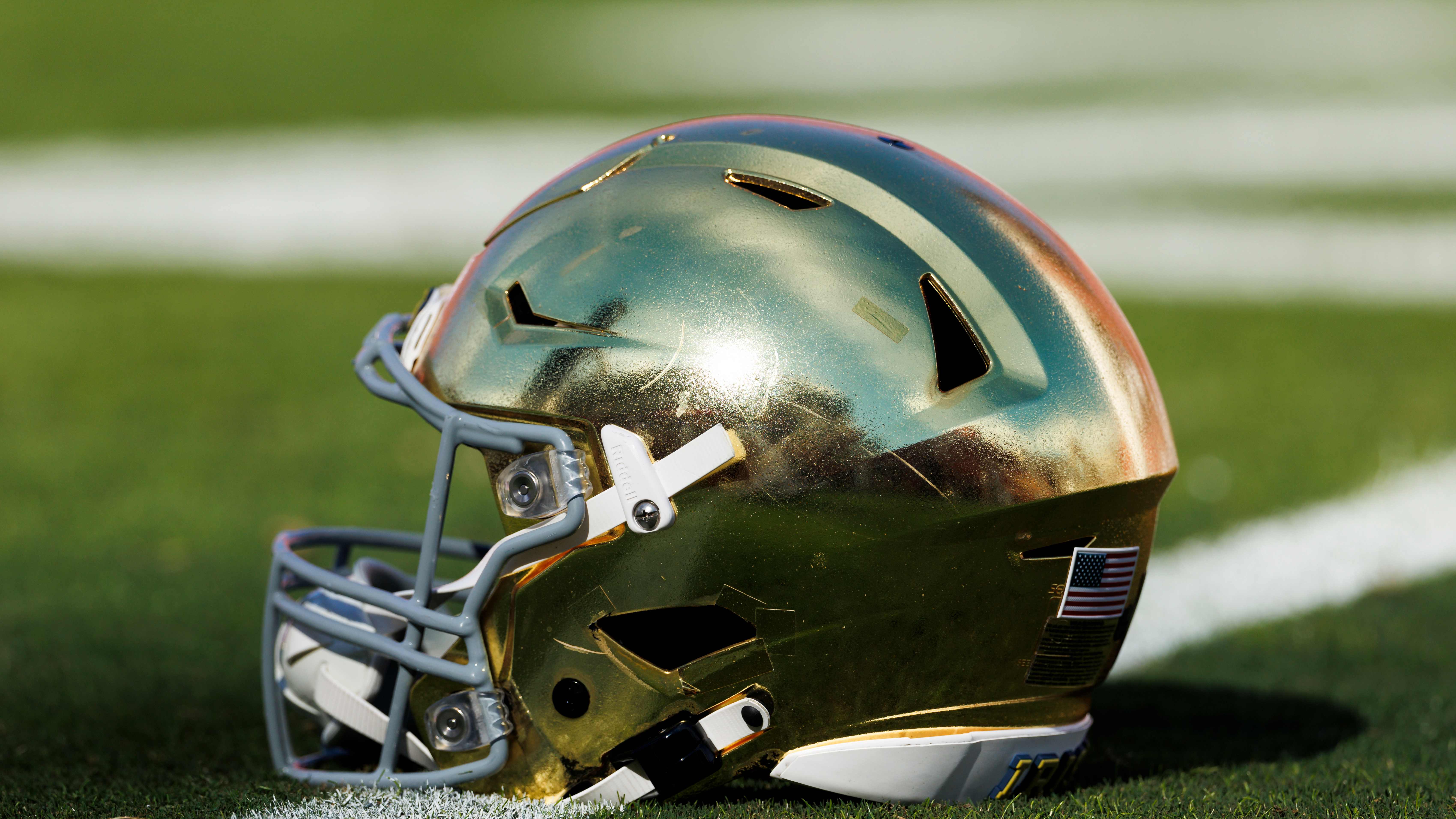 notre dame football logo coloring pages