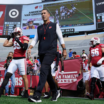 4 biggest surprises on Wisconsin Badgers Week 1 football depth chart