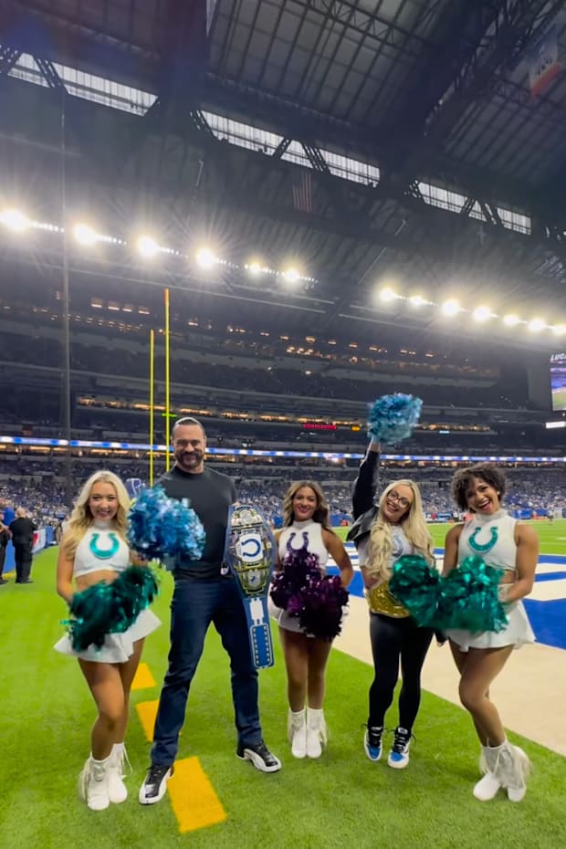 WWE's Rhea Ripley launches her shoe at Liv Morgan in impromptu brawl