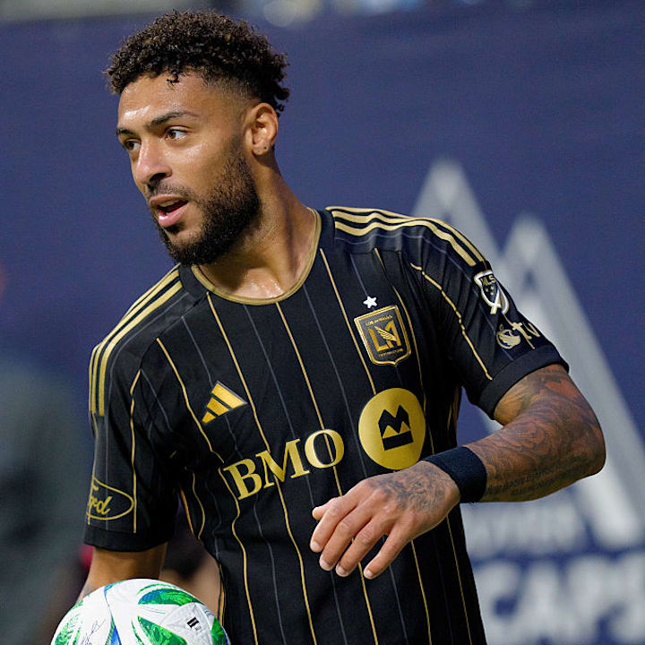 Os detalhes da proposta do Fluminense pelo atacante Denis Bouanga, do ...