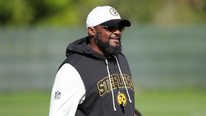 Mike Tomlin Has Epic Response to Pittsburgh Steelers Grass Problems