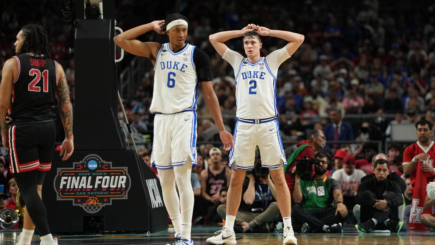 Fans React to Duke Blowing Late Lead to Houston in Wild Final Four Game