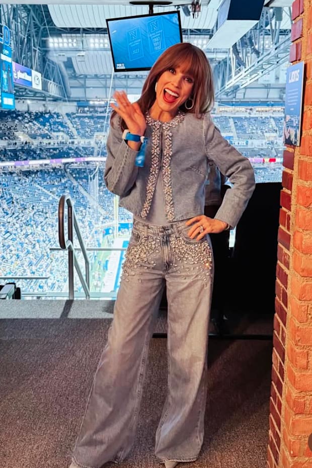 Dan Campbell's wife Holly reveals amazing Lions fit for Packers ...