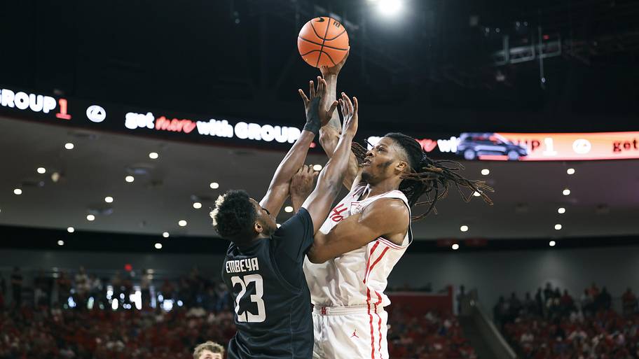 Houston Basketball Bounces Back In Second Half To Defeat Townson ...
