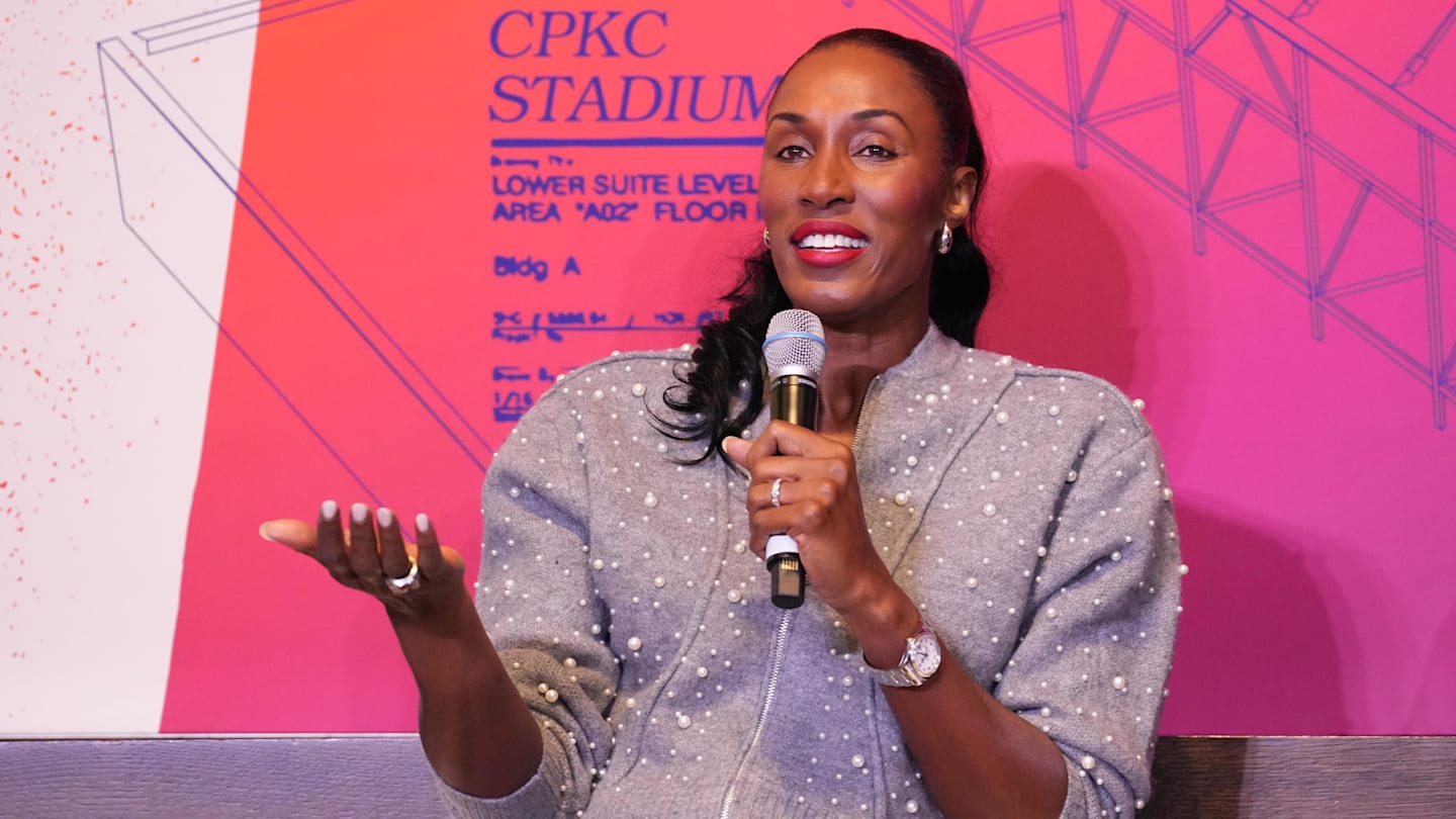 Lisa Leslie Lauds Fever's Aliyah Boston for Applying Her On-Court ...