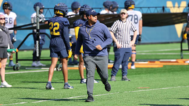 PHOTO GALLERY: Get an Inside Look at Day 2 of Spring Practice