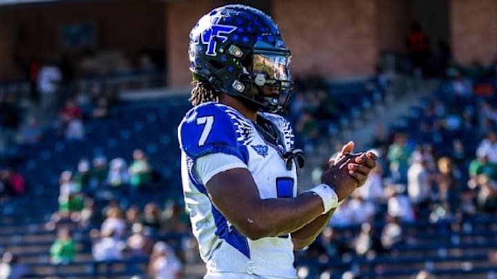 2026 QB Legend Bey Picks Tennessee Over West Virginia, Three Others