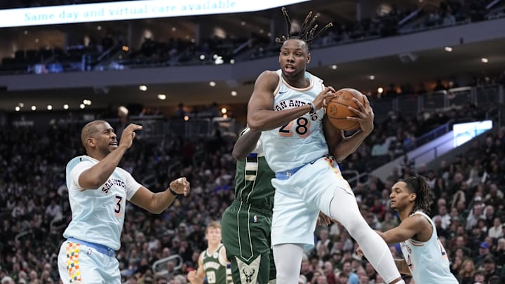 Former 76ers, Spurs Center Signs Training Camp Deal With Atlanta