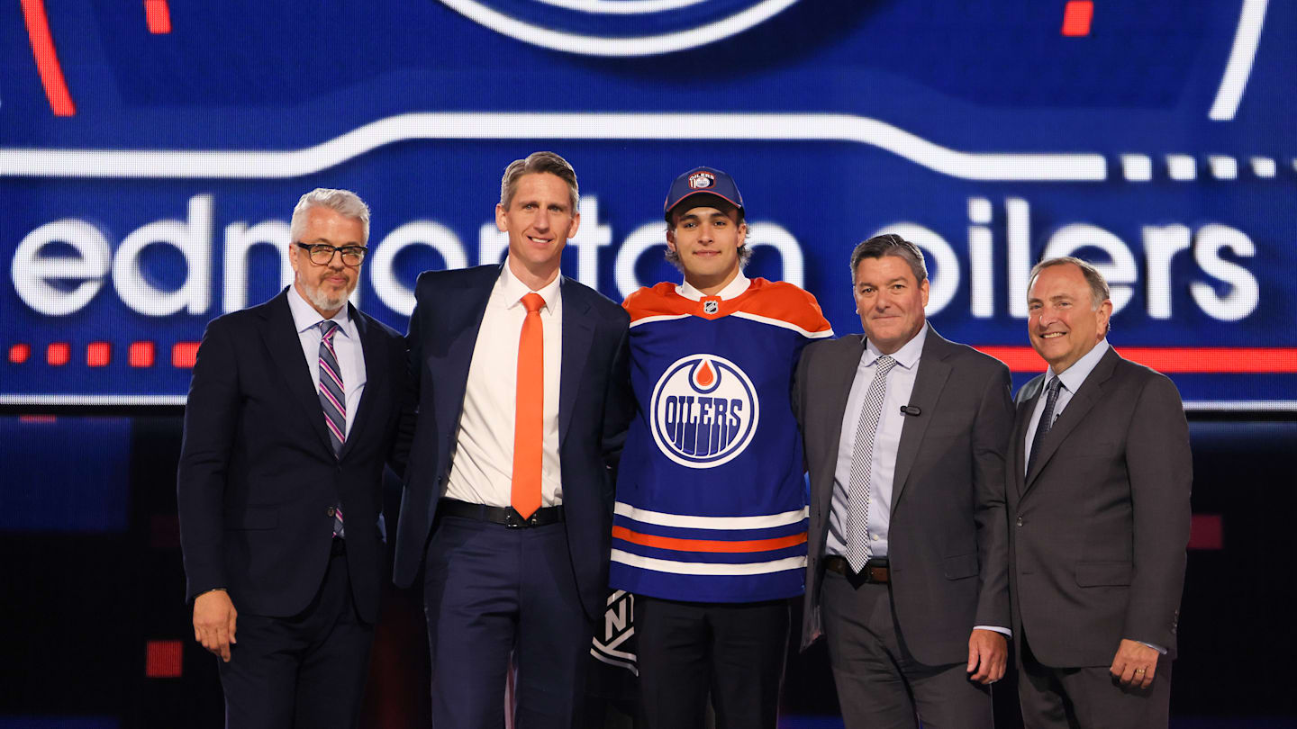 The possibility of Jeff Jackson being new Edmonton Oilers GM