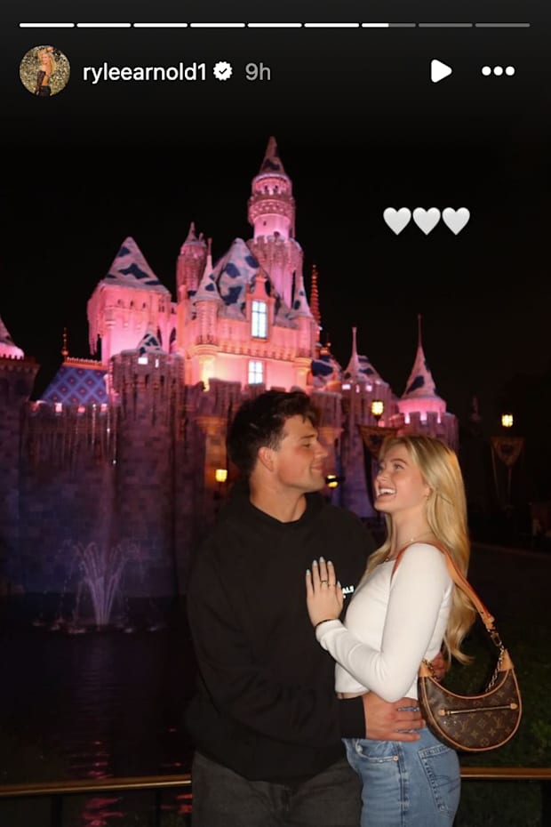 USC tight end Walker Lyons' romance with 'DWTS' pro confirmed