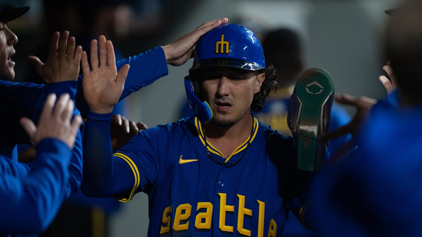 Chicago White Sox Come to Terms with Veteran Infielder Josh Rojas