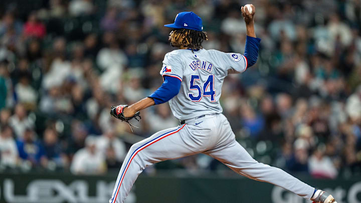Mets call up Jose Urena to the bullpen as A.J. Minter heads to IL