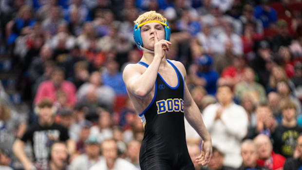 Champions crowned at Iowa high school state wrestling tournament