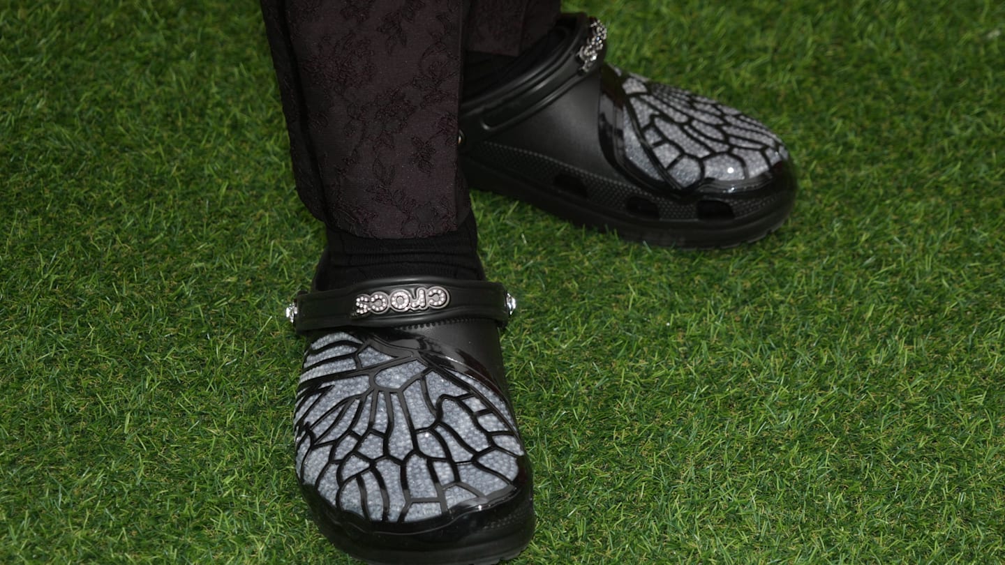 Raiders' Ashton Jeanty Debuts Crystal-Covered Crocs at NFL Draft