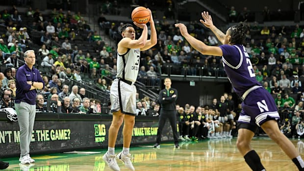 Oregon Ducks Snap Losing Streak: Jackson Shelstad's Career Night Vs ...