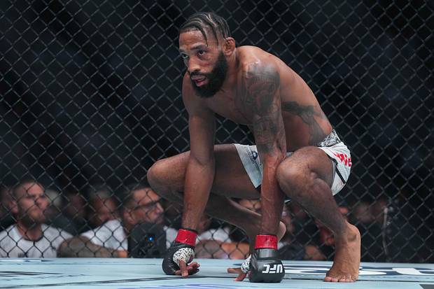 UFC fighter calls on fans to "stop praising" Conor McGregor after White ...