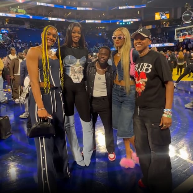 6-foot-4 A'ja Wilson, Stephen Curry tower over tiny Kevin Hart in photo ...