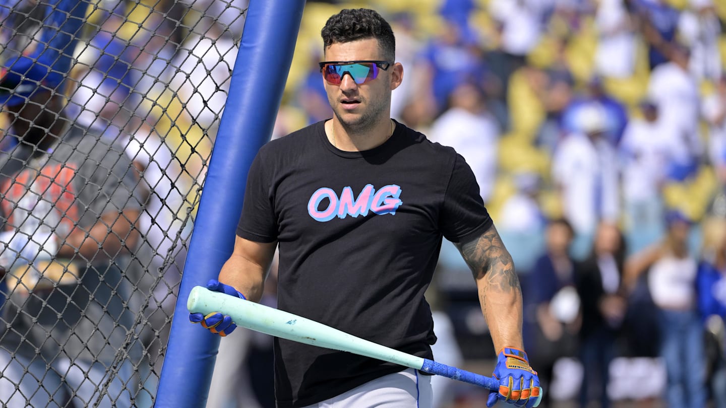 OMG! New York Mets Manager Carlos Mendoza Happy That Ex-Met Lands With ...