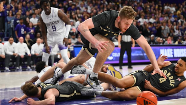 UW Left With Second-Half Hangover Against Boilermakers