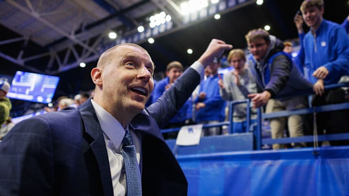 Five-star recruit's father compared the standard of Kentucky basketball ...