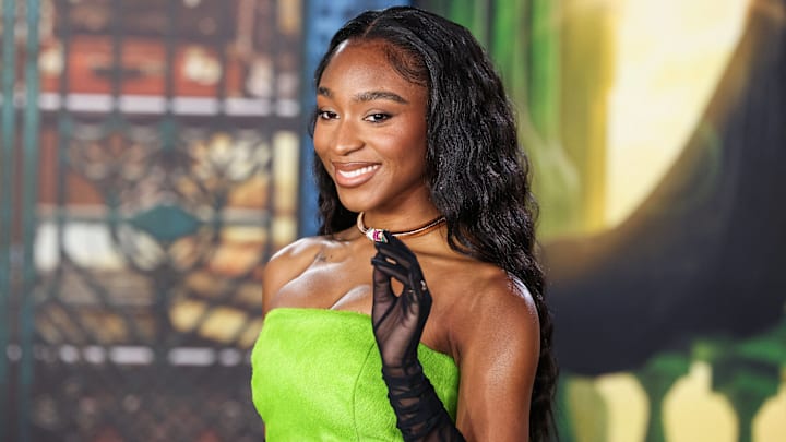 DK Metcalf has new fiancée Normani flex huge diamond ring at Steelers ...