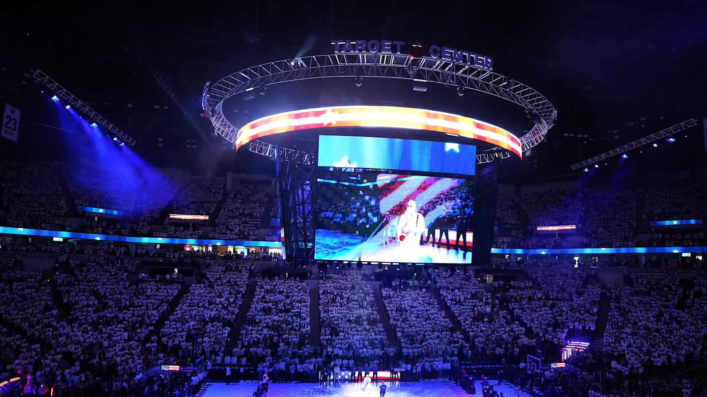 Who is the new courtside reporter for the Timberwolves?