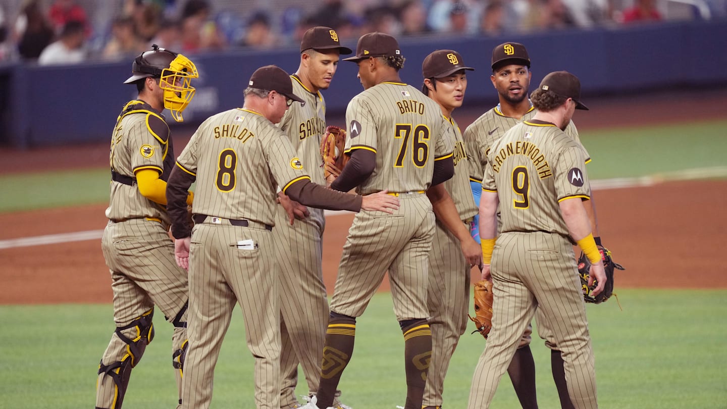 Padres Set Franchise Record With Victory Over Marlins
