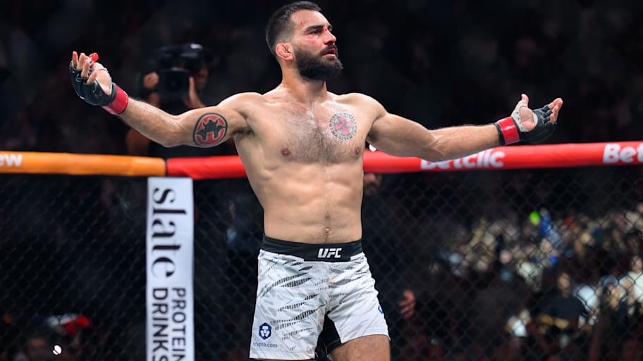 UFC’s “God of War” turns heads with bizarre training method for UFC 325 ...