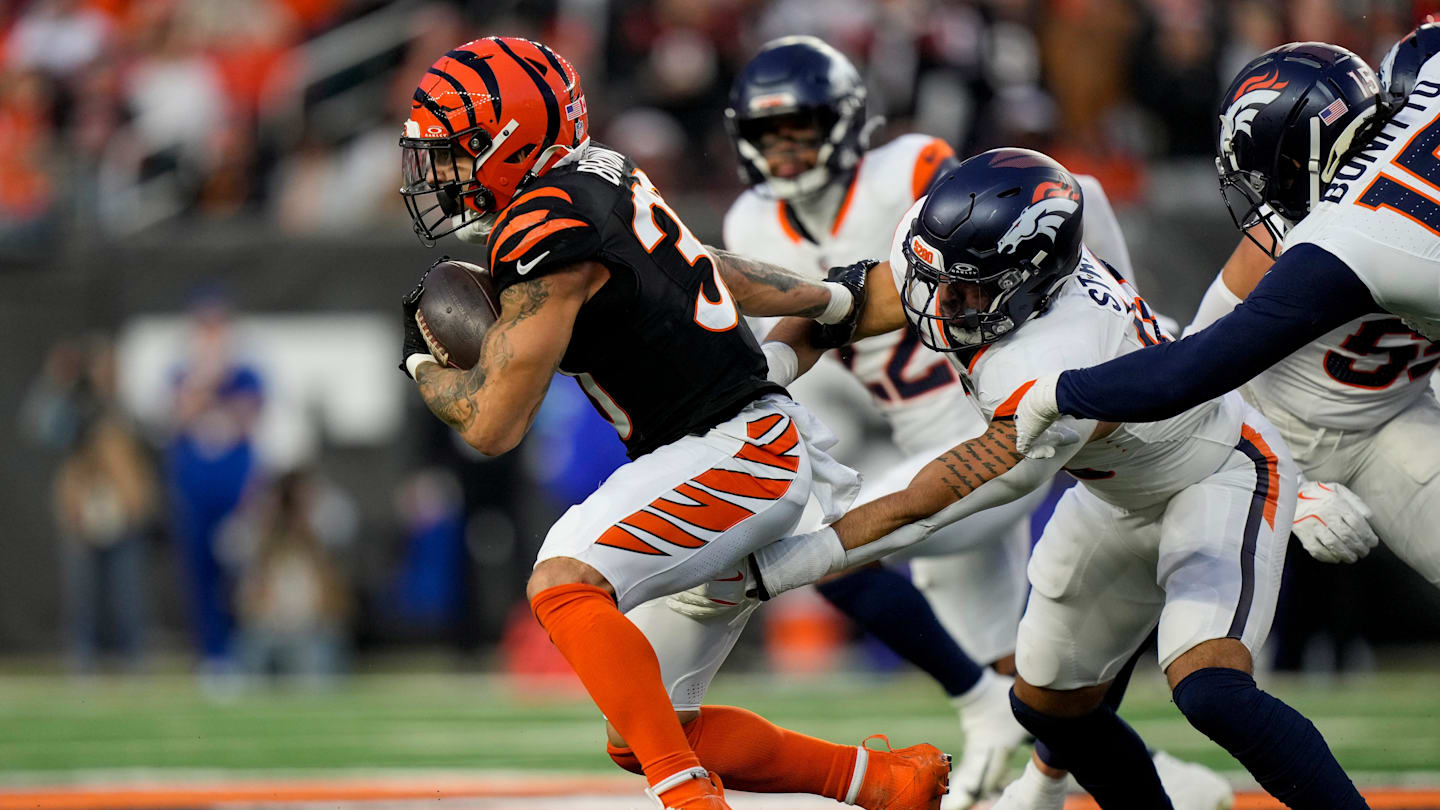 Cincinnati Bengals Running Back Chase Brown Suffers Injury Against Broncos