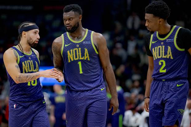 5 NBA Teams Desperate for New Uniforms