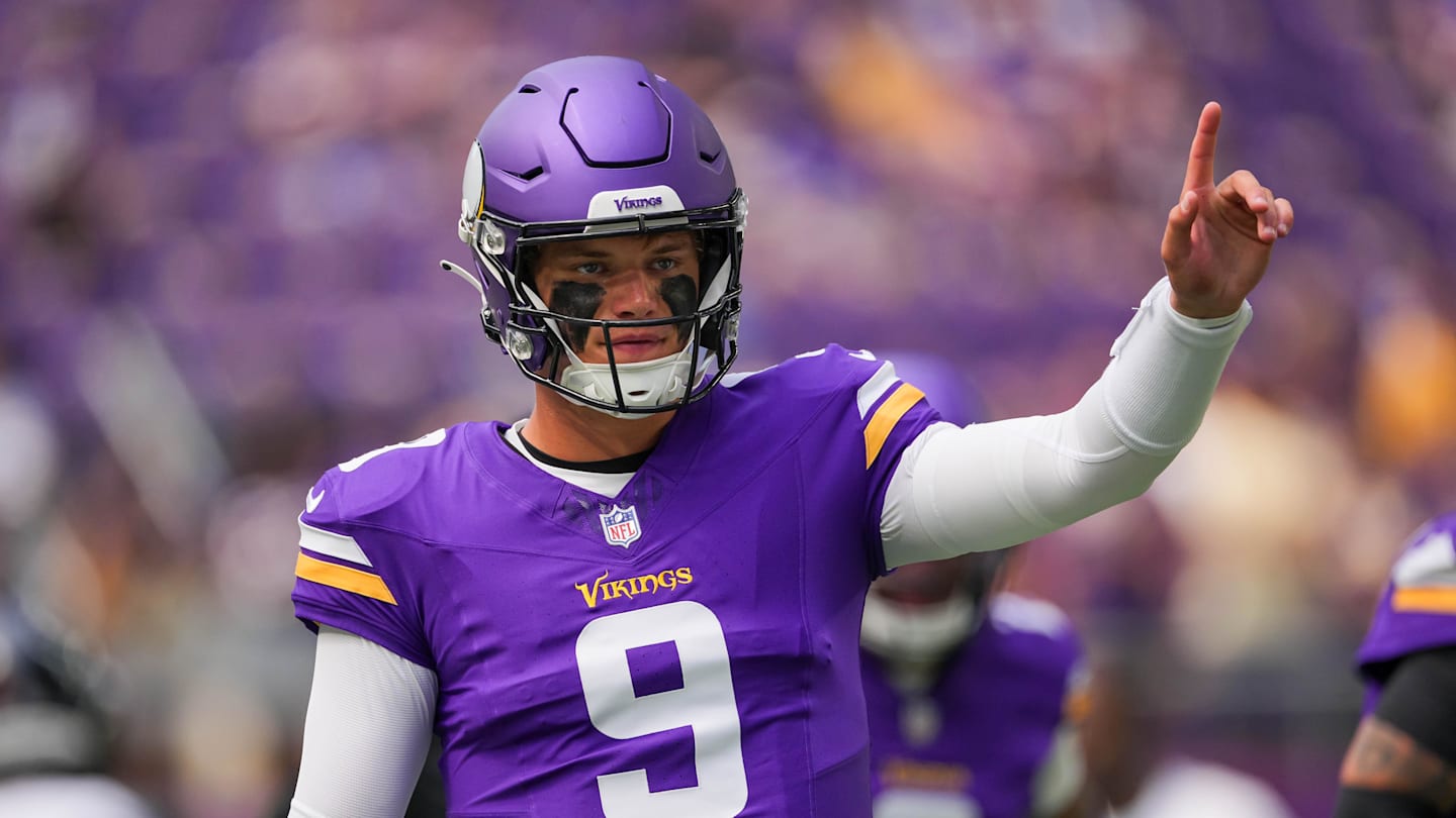 Justin Jefferson Had Sage Advice for J.J. McCarthy Ahead of First Start for Vikings