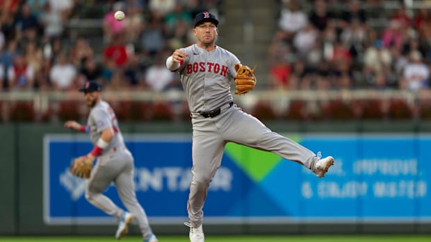 Red Sox Insider Has Ominous Alex Bregman Prediction As Free Agency Looms