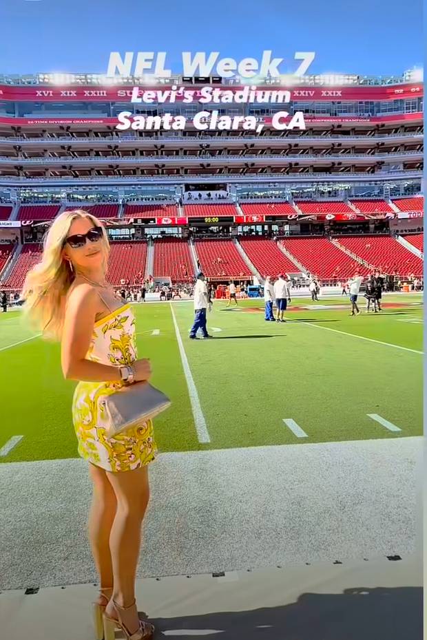 Gracie Hunt flexes minidress sizzler in hot Cali sun for Chiefs vs. 49ers