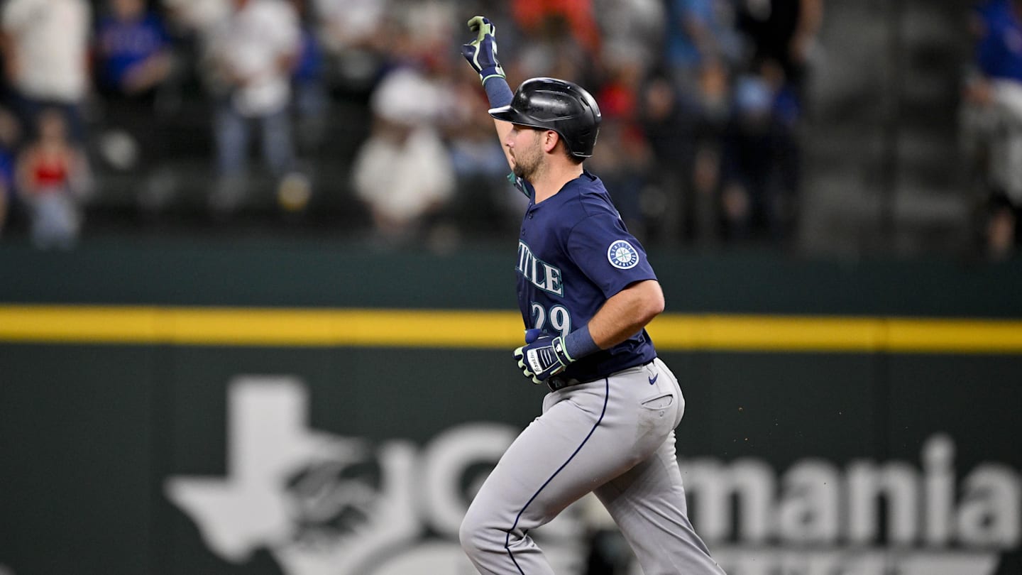 Seattle Mariners Takes 5th-Straight Game With 13-1 Win Against Texas ...