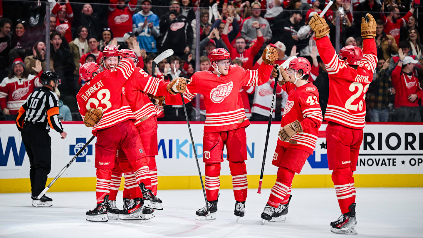 NHL Best Bets Today (Predictions for Lightning-Ducks, Wild-Sharks, Jets ...