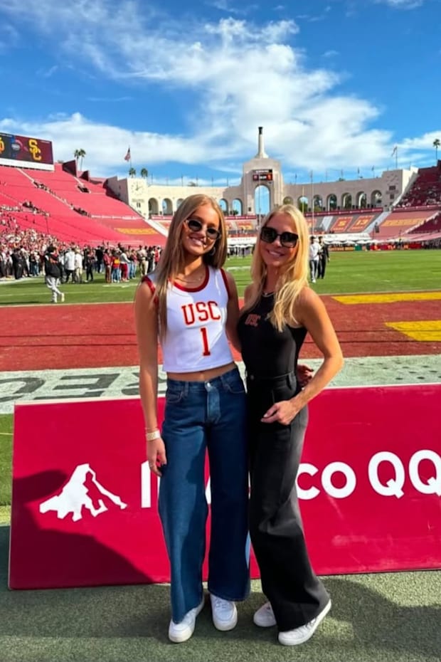 Lane Kiffin's daughter Presley shows off USC-bound excitement in ...