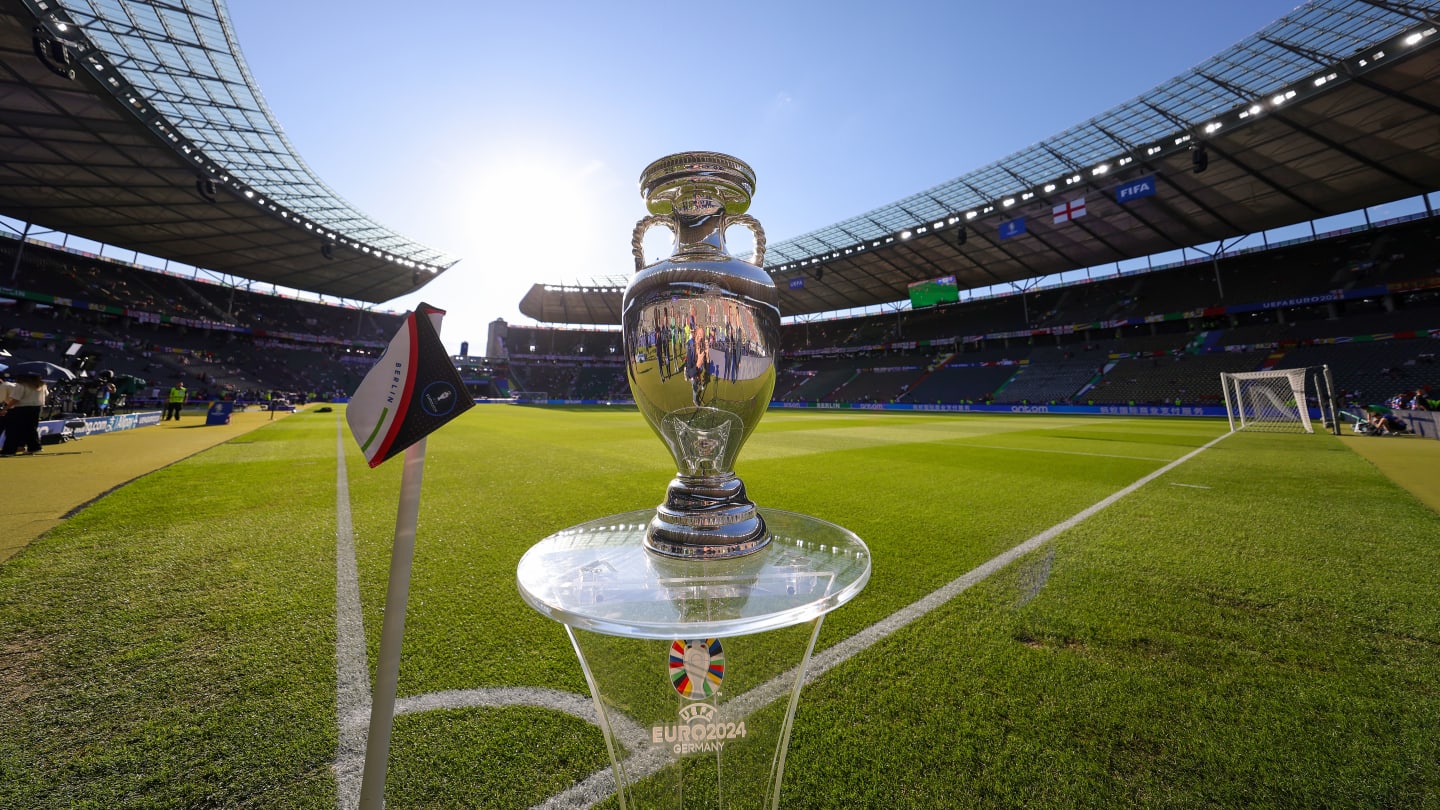 What is the prize money for the Euro 2024 champion?
