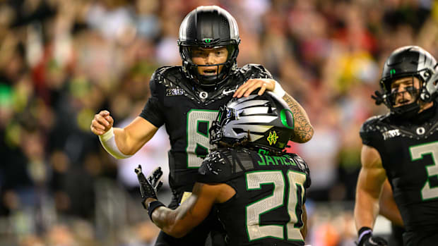 What Oregon Ducks' Dillon Gabriel Said About Terrance Ferguson's ...