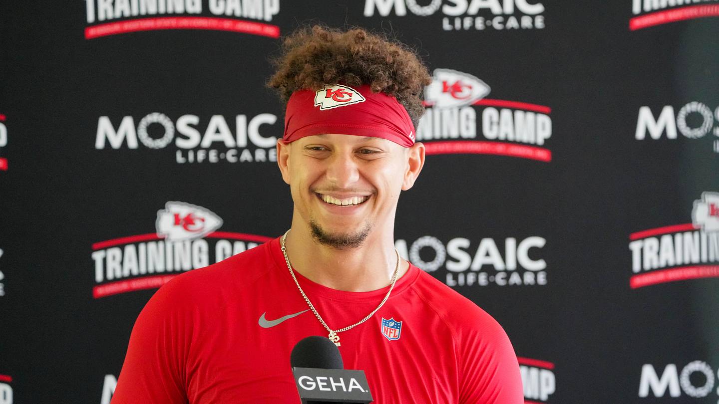 Patrick Mahomes and Xavier Worthy continue to impress at training camp