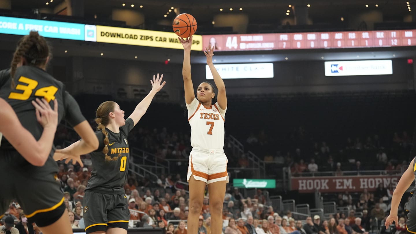 Texas Longhorns' Jordan Lee 'Way Ahead Of The Curve'