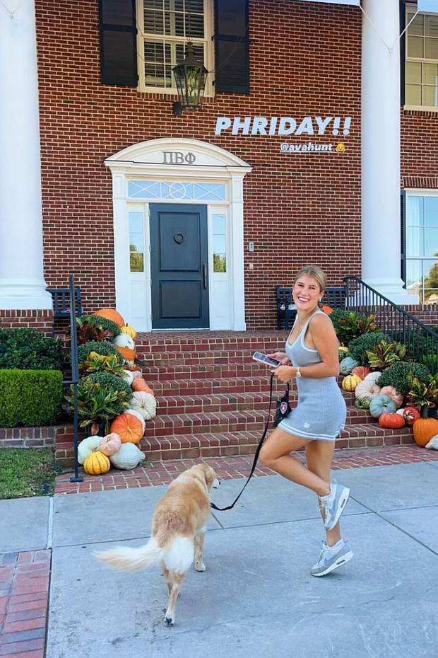 Gracie Hunt’s sister Ava drops sorority party costume fit