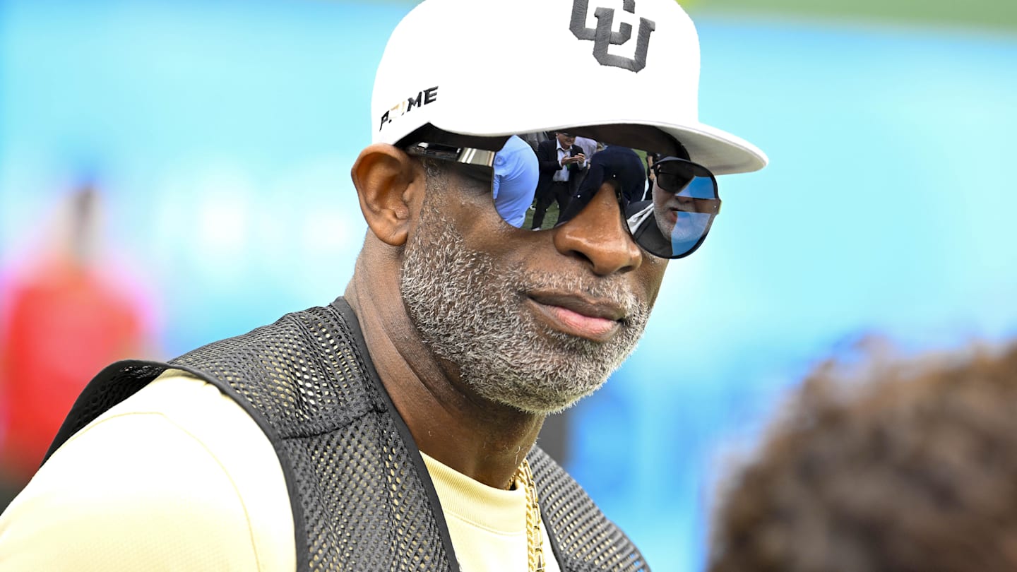 Nebraska football rival coach says 'tank is full' but no one believes him